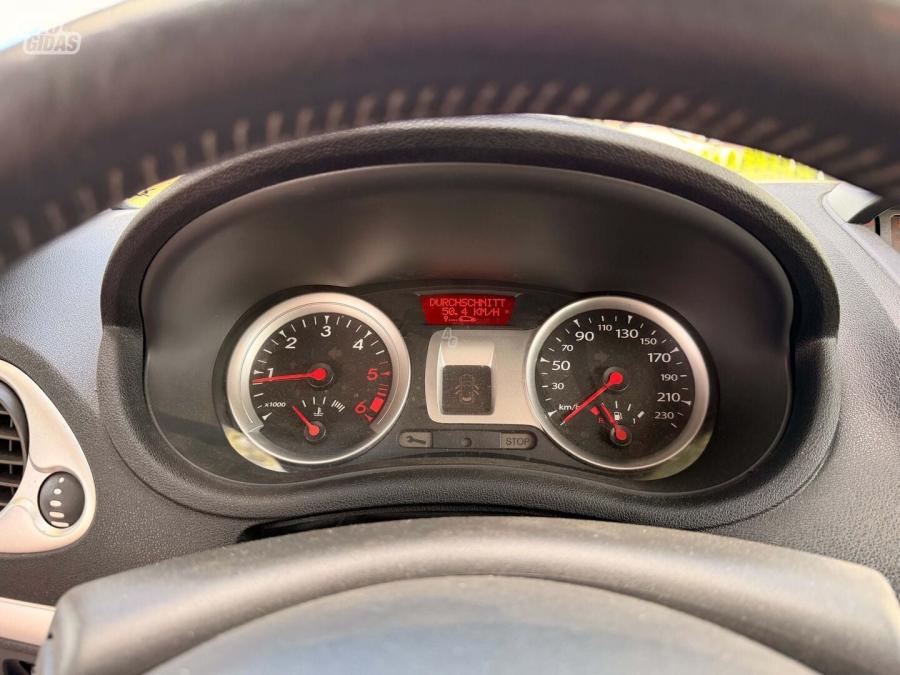 Renault Clio 2011 in Jonava, with an engine capacity of 1.50 L and mileage of 278 thousand km for 1500 €, photo 3 on AUTOMOTO.COM.LV