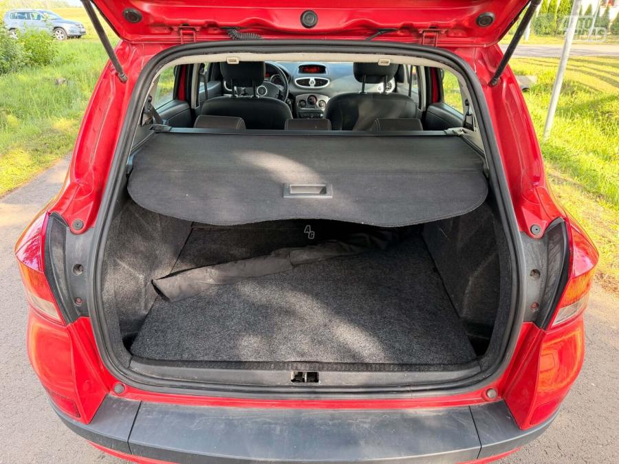 Renault Clio 2011 in Jonava, with an engine capacity of 1.50 L and mileage of 278 thousand km for 1500 €, photo 8 on AUTOMOTO.COM.LV