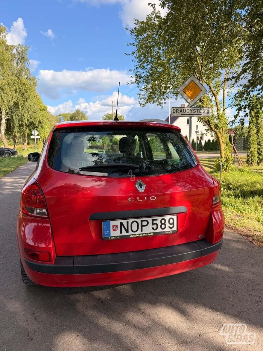 Renault Clio 2011 in Jonava, with an engine capacity of 1.50 L and mileage of 278 thousand km for 1500 €, photo 10 on AUTOMOTO.COM.LV