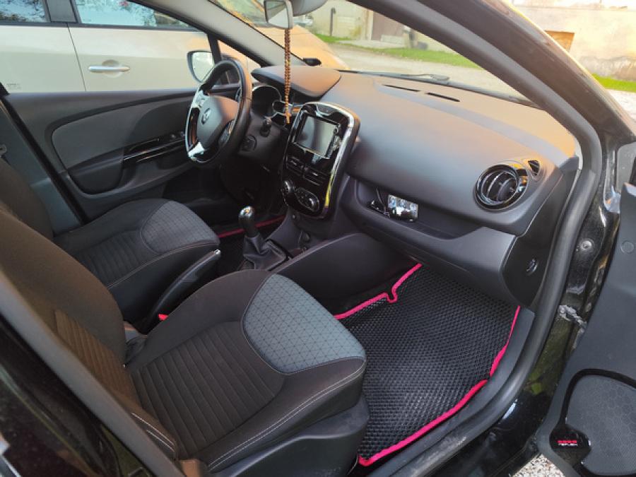 Renault Clio 2013 in Kivioli, with an engine capacity of 0.90 L and mileage of 211 thousand km for 4000 €, photo 5 on AUTOMOTO.COM.LV