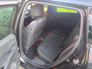 Renault Clio 2013 in Kivioli, with an engine capacity of 0.90 L and mileage of 211 thousand km for 4000 €, photo 7 on AUTOMOTO.COM.LV