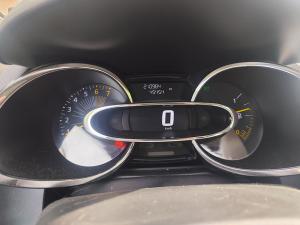Renault Clio 2013 in Kivioli, with an engine capacity of 0.90 L and mileage of 211 thousand km for 4000 €, photo 12 on AUTOMOTO.COM.LV