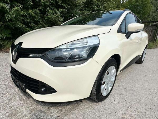 Renault Clio 2015 in Siauliai, with an engine capacity of 1.46 L and mileage of 300 thousand km for 3150 €, photo 1 on AUTOMOTO.COM.LV