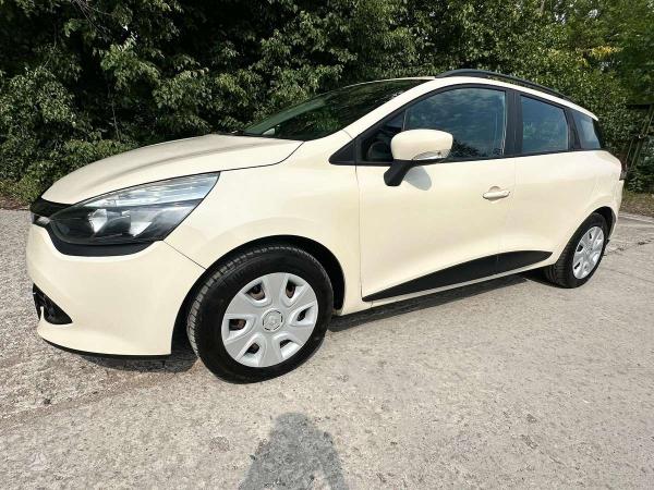 Renault Clio 2015 in Siauliai, with an engine capacity of 1.46 L and mileage of 300 thousand km for 3150 €, photo 2 on AUTOMOTO.COM.LV