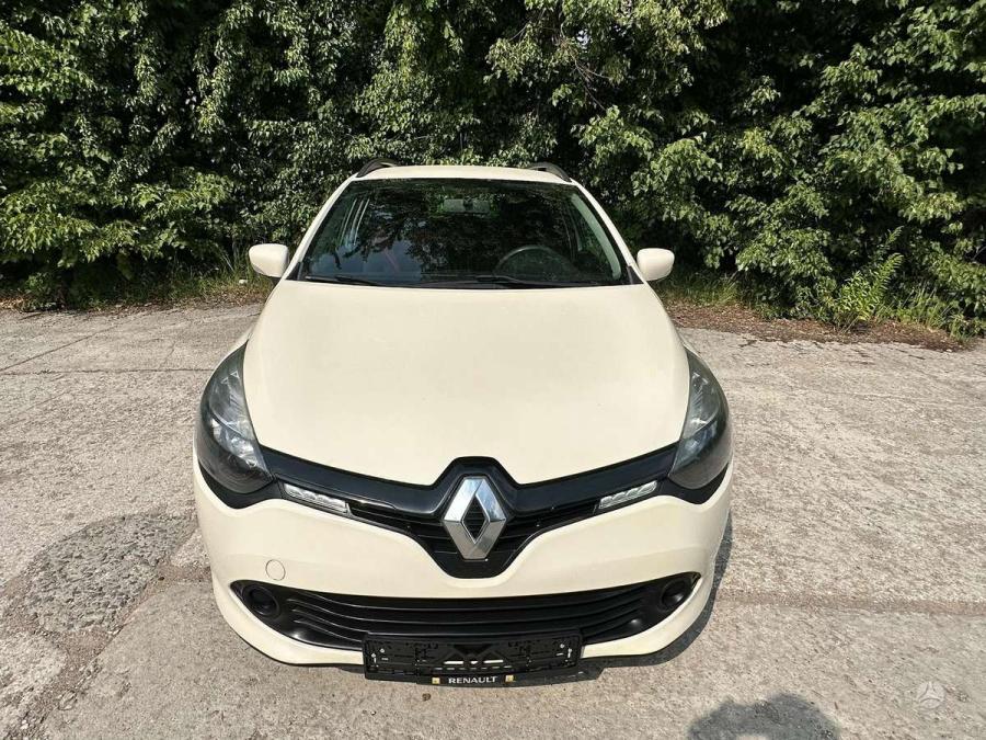 Renault Clio 2015 in Siauliai, with an engine capacity of 1.46 L and mileage of 300 thousand km for 3150 €, photo 5 on AUTOMOTO.COM.LV