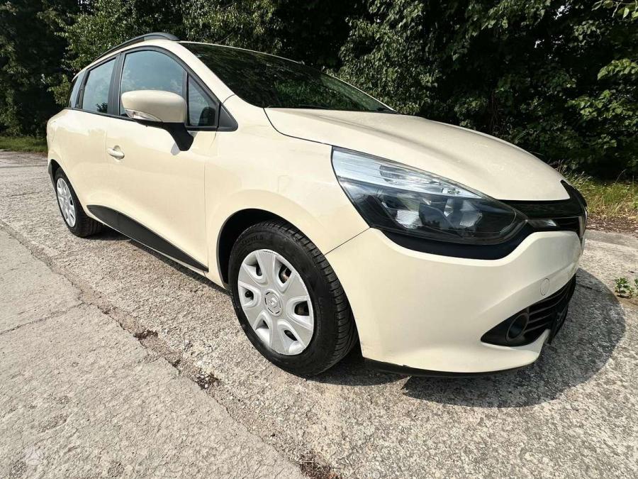 Renault Clio 2015 in Siauliai, with an engine capacity of 1.46 L and mileage of 300 thousand km for 3150 €, photo 7 on AUTOMOTO.COM.LV