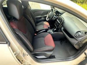Renault Clio 2015 in Siauliai, with an engine capacity of 1.46 L and mileage of 300 thousand km for 3150 €, photo 21 on AUTOMOTO.COM.LV