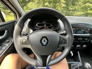 Renault Clio 2015 in Siauliai, with an engine capacity of 1.46 L and mileage of 300 thousand km for 3150 €, photo 23 on AUTOMOTO.COM.LV