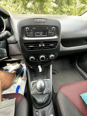 Renault Clio 2015 in Siauliai, with an engine capacity of 1.46 L and mileage of 300 thousand km for 3150 €, photo 24 on AUTOMOTO.COM.LV