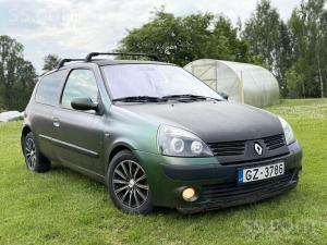 Violet Renault Clio 2003 in Cesis, with an engine capacity of 1.40 L and mileage of 216 thousand km for 1100 €, photo 4 on AUTOMOTO.COM.LV