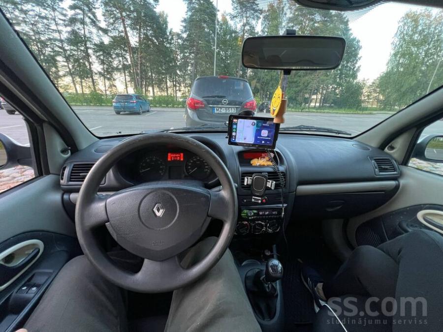 Balts Renault Clio 2005 Daugavpils, ar dzinēja tilpumu 1.50 L un nobraukumu 269 tūkst. km par 1000 €, foto 13 vietnē AUTOMOTO.COM.LV