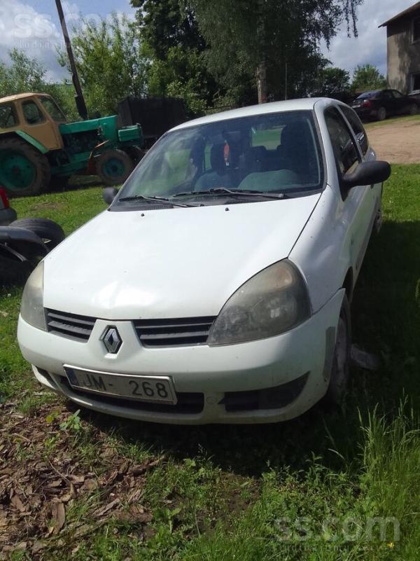 White Renault Clio 2006 in Bauska, with an engine capacity of 7.70 L and mileage of 101 thousand km for 3200 €, photo 2 on AUTOMOTO.COM.LV