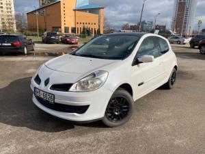 Balts Renault Clio 2009 Rīga, ar dzinēja tilpumu 1.50 L un nobraukumu 264 tūkst. km par 2550 €, foto 1 vietnē AUTOMOTO.COM.LV