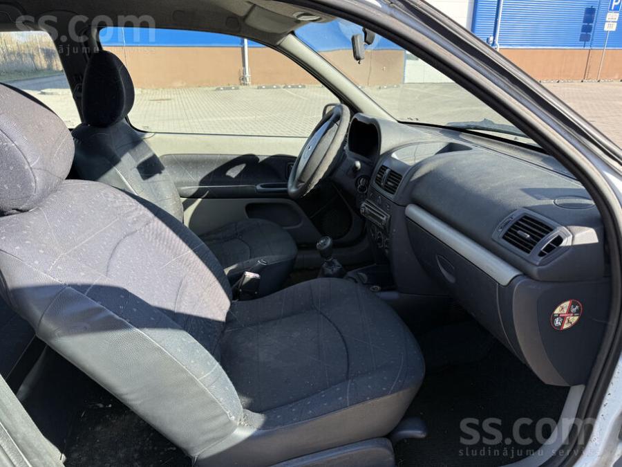 Белый Рено Клио 2002 в Рига, объемом двигателя 1.50 л и пробегом 270 тыс. км за 400 €, фото 7 на AUTOMOTO.COM.LV
