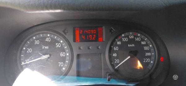 White Renault Clio 2005 in Kaunas, with an engine capacity of 1.46 L and mileage of 214 thousand km for 1100 €, photo 6 on AUTOMOTO.COM.LV