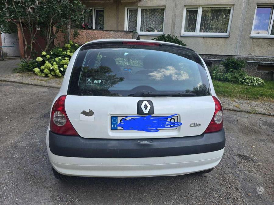 Balts Renault Clio 2005 Kauņa, ar dzinēja tilpumu 1.46 L un nobraukumu 214 tūkst. km par 1100 €, foto 11 vietnē AUTOMOTO.COM.LV