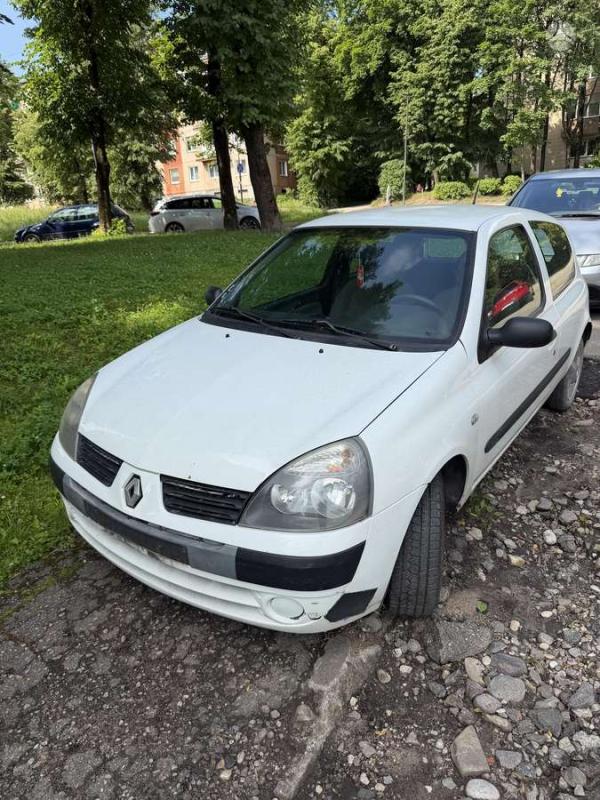 Balts Renault Clio 2006 Kauņa, ar dzinēja tilpumu 1.15 L un nobraukumu 245 tūkst. km par 399 €, foto 1 vietnē AUTOMOTO.COM.LV