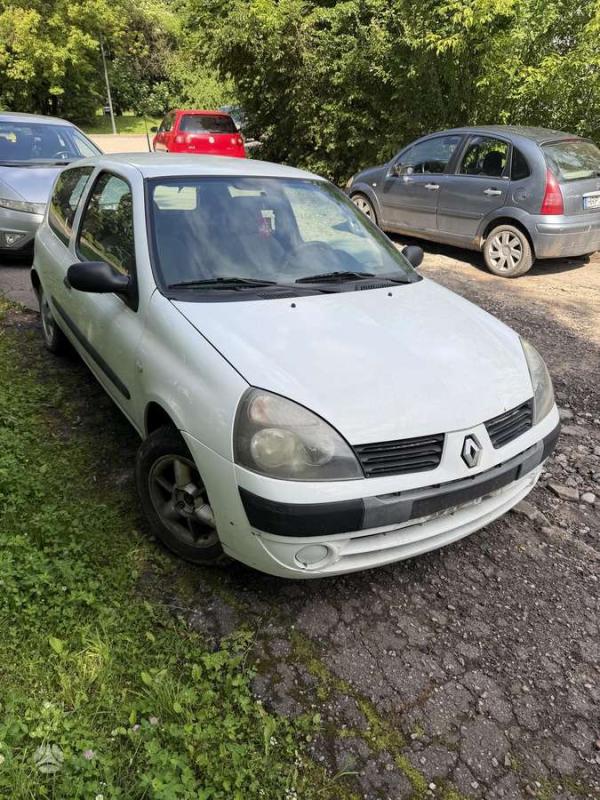 Balts Renault Clio 2006 Kauņa, ar dzinēja tilpumu 1.15 L un nobraukumu 245 tūkst. km par 399 €, foto 3 vietnē AUTOMOTO.COM.LV