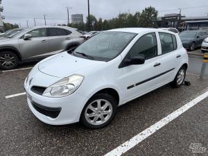 White Renault Clio 2006 in Vilnius, with an engine capacity of 1.50 L and mileage of 240 thousand km for 1600 €, photo 1 on AUTOMOTO.COM.LV