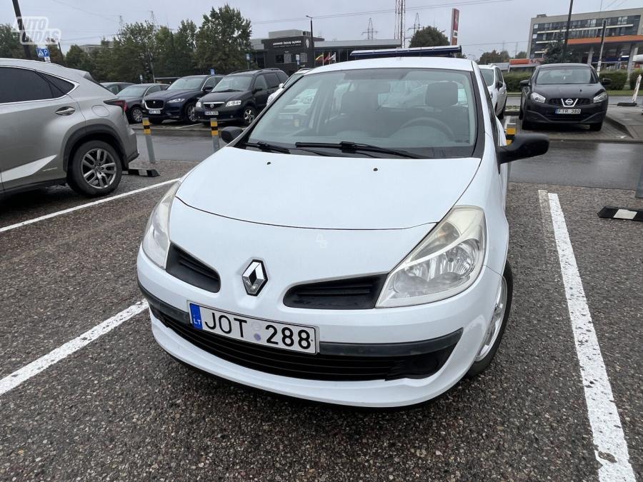 Balts Renault Clio 2006 Viļņa, ar dzinēja tilpumu 1.50 L un nobraukumu 240 tūkst. km par 1600 €, foto 3 vietnē AUTOMOTO.COM.LV