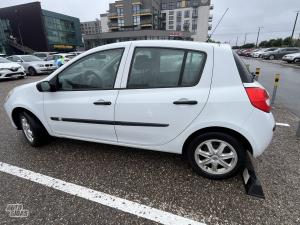 Balts Renault Clio 2006 Viļņa, ar dzinēja tilpumu 1.50 L un nobraukumu 240 tūkst. km par 1600 €, foto 9 vietnē AUTOMOTO.COM.LV