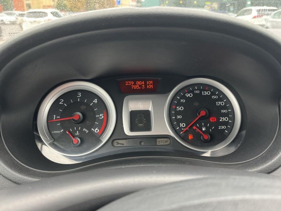 Balts Renault Clio 2006 Viļņa, ar dzinēja tilpumu 1.50 L un nobraukumu 240 tūkst. km par 1600 €, foto 16 vietnē AUTOMOTO.COM.LV