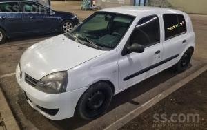 White Renault Clio 2007 in Riga, with an engine capacity of 1.50 L and mileage of 335 thousand km for 850 €, photo 3 on AUTOMOTO.COM.LV