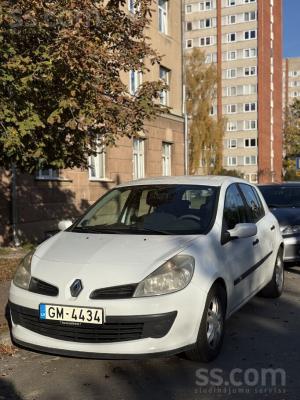 Balts Renault Clio 2007 Rīga, ar dzinēja tilpumu 1.60 L un nobraukumu 243 tūkst. km par 1500 €, foto 6 vietnē AUTOMOTO.COM.LV