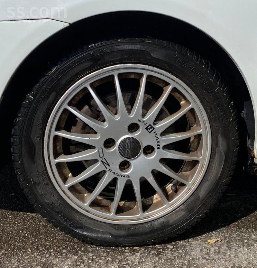 Balts Renault Clio 2007 Jūrmala, ar dzinēja tilpumu 1.50 L un nobraukumu 349 tūkst. km par 1000 €, foto 8 vietnē AUTOMOTO.COM.LV