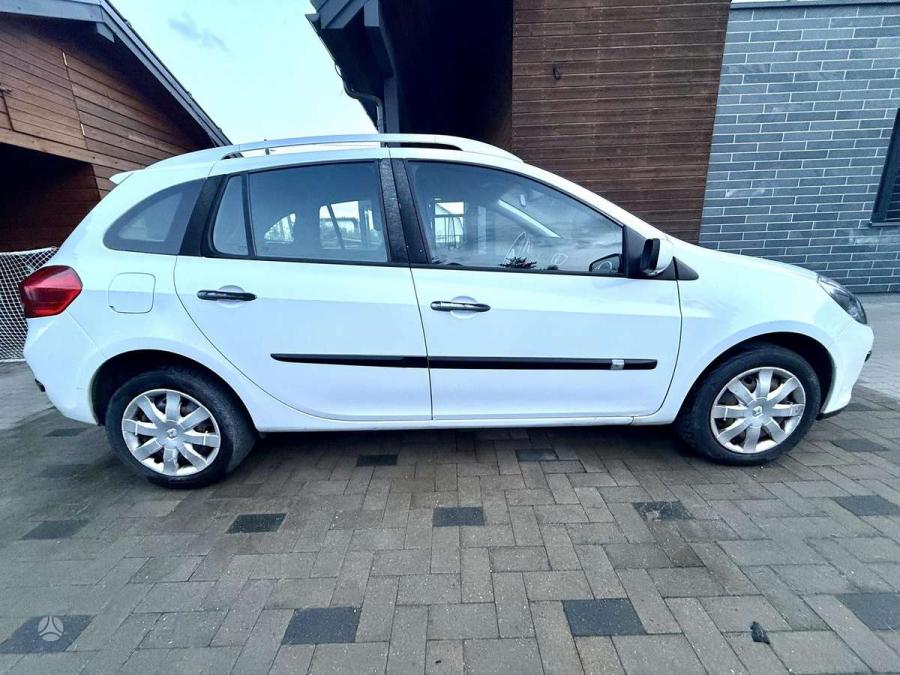 Balts Renault Clio 2008 Viļņa, ar dzinēja tilpumu 1.46 L un nobraukumu 207 tūkst. km par 2500 €, foto 4 vietnē AUTOMOTO.COM.LV