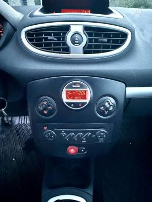 Balts Renault Clio 2008 Viļņa, ar dzinēja tilpumu 1.46 L un nobraukumu 207 tūkst. km par 2500 €, foto 9 vietnē AUTOMOTO.COM.LV