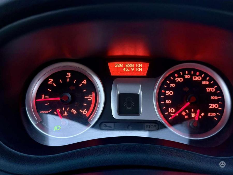 Balts Renault Clio 2008 Viļņa, ar dzinēja tilpumu 1.46 L un nobraukumu 207 tūkst. km par 2500 €, foto 10 vietnē AUTOMOTO.COM.LV