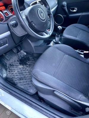 Balts Renault Clio 2008 Viļņa, ar dzinēja tilpumu 1.46 L un nobraukumu 207 tūkst. km par 2500 €, foto 12 vietnē AUTOMOTO.COM.LV