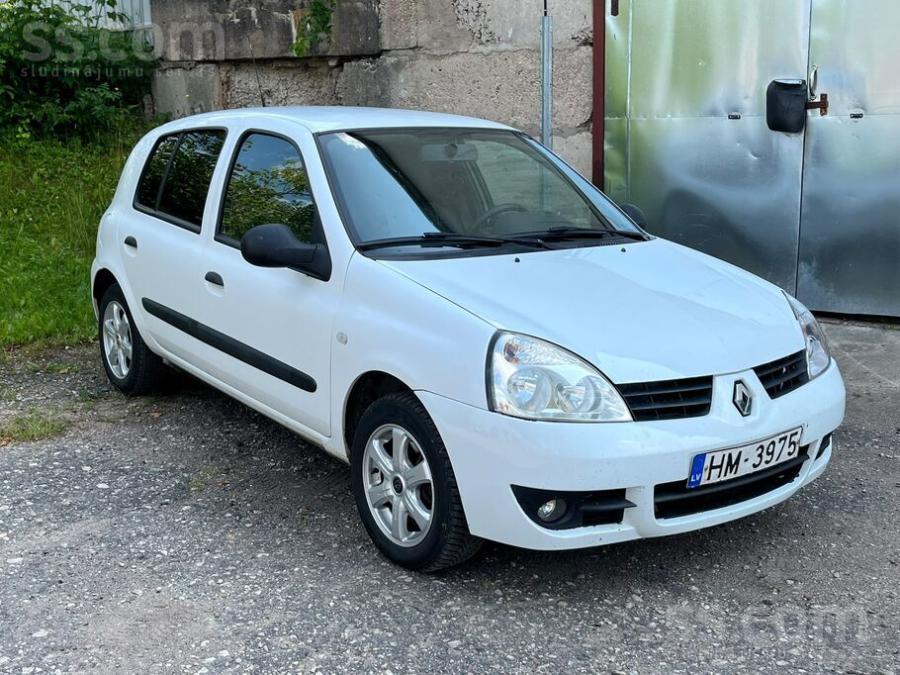 Balts Renault Clio 2010 Rēzekne, ar dzinēja tilpumu 1.50 L un nobraukumu 215 tūkst. km par 1350 €, foto 3 vietnē AUTOMOTO.COM.LV