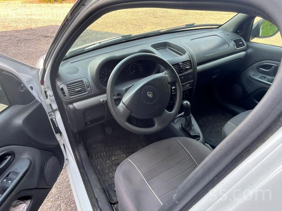 Balts Renault Clio 2010 Rēzekne, ar dzinēja tilpumu 1.50 L un nobraukumu 215 tūkst. km par 1350 €, foto 8 vietnē AUTOMOTO.COM.LV