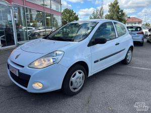 White Renault Clio 2011 in Taurage, with an engine capacity of 1.50 L and mileage of 374 thousand km for 1100 €, photo  on AUTOMOTO.COM.LV