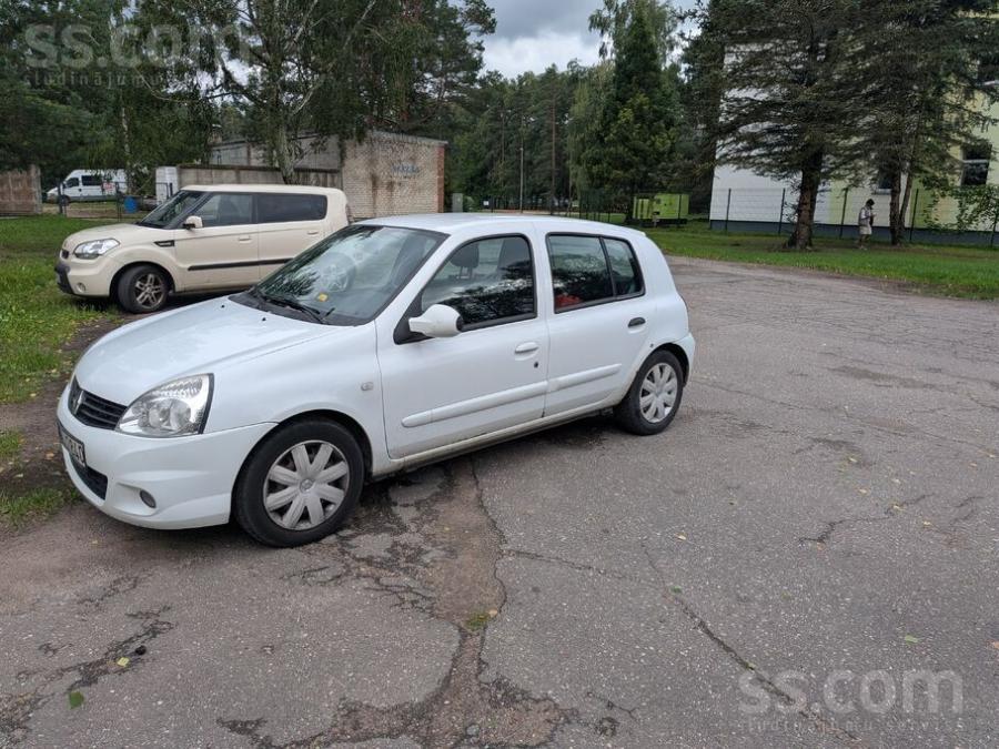 Белый Рено Клио 2011 в Рига, объемом двигателя 1.20 л и пробегом 260 тыс. км за 1200 €, фото 6 на AUTOMOTO.COM.LV