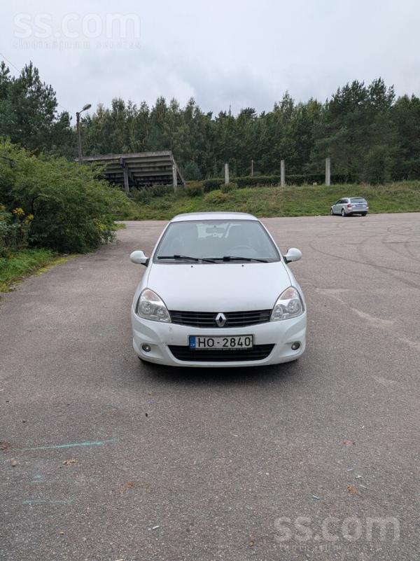 Balts Renault Clio 2011 Rīga, ar dzinēja tilpumu 1.20 L un nobraukumu 260 tūkst. km par 990 €, foto 1 vietnē AUTOMOTO.COM.LV