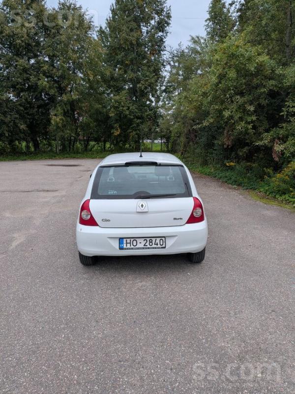 Balts Renault Clio 2011 Rīga, ar dzinēja tilpumu 1.20 L un nobraukumu 260 tūkst. km par 990 €, foto 4 vietnē AUTOMOTO.COM.LV