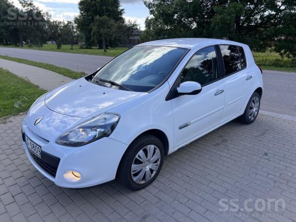 Balts Renault Clio 2011 Limbaži, ar dzinēja tilpumu 1.50 L un nobraukumu 328 tūkst. km par 1950 €, foto 1 vietnē AUTOMOTO.COM.LV