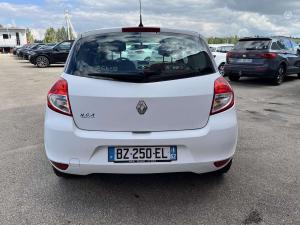 White Renault Clio 2011 in Taurage, with an engine capacity of 1.46 L and mileage of 375 thousand km for 1100 €, photo 6 on AUTOMOTO.COM.LV