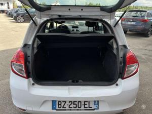 White Renault Clio 2011 in Taurage, with an engine capacity of 1.46 L and mileage of 375 thousand km for 1100 €, photo 8 on AUTOMOTO.COM.LV