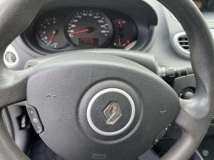 White Renault Clio 2011 in Taurage, with an engine capacity of 1.46 L and mileage of 375 thousand km for 1100 €, photo 10 on AUTOMOTO.COM.LV