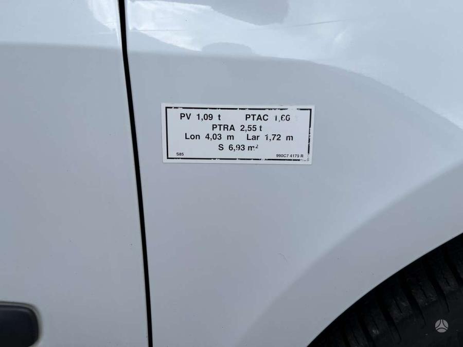White Renault Clio 2011 in Taurage, with an engine capacity of 1.46 L and mileage of 375 thousand km for 1100 €, photo 12 on AUTOMOTO.COM.LV