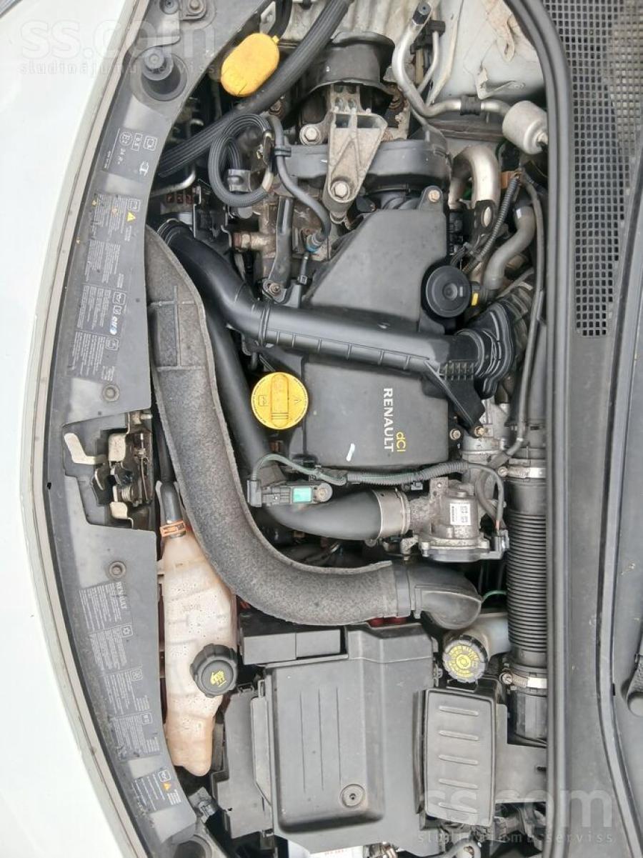 Balts Renault Clio 2012 Talsi, ar dzinēja tilpumu 1.50 L un nobraukumu 237 tūkst. km par 2505 €, foto 8 vietnē AUTOMOTO.COM.LV