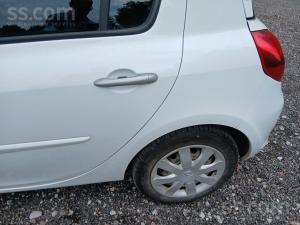 Balts Renault Clio 2012 Talsi, ar dzinēja tilpumu 1.50 L un nobraukumu 237 tūkst. km par 2505 €, foto 10 vietnē AUTOMOTO.COM.LV
