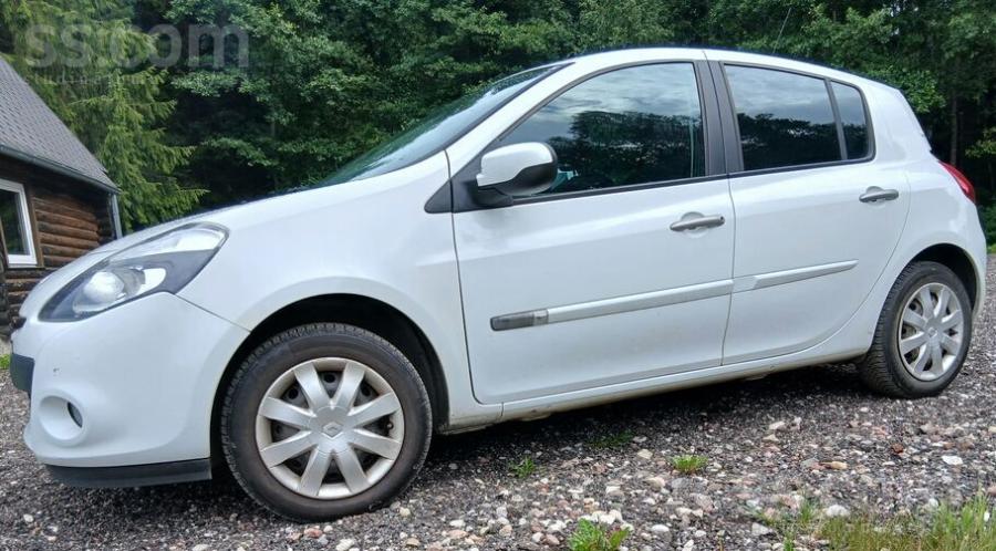 Balts Renault Clio 2012 Talsi, ar dzinēja tilpumu 1.50 L un nobraukumu 237 tūkst. km par 2505 €, foto 11 vietnē AUTOMOTO.COM.LV