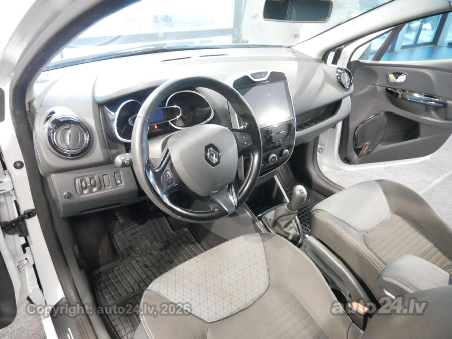 White Renault Clio 2013 in Tallinn, with an engine capacity of 0.90 L and mileage of 49 thousand km for 5900 €, photo 7 on AUTOMOTO.COM.LV