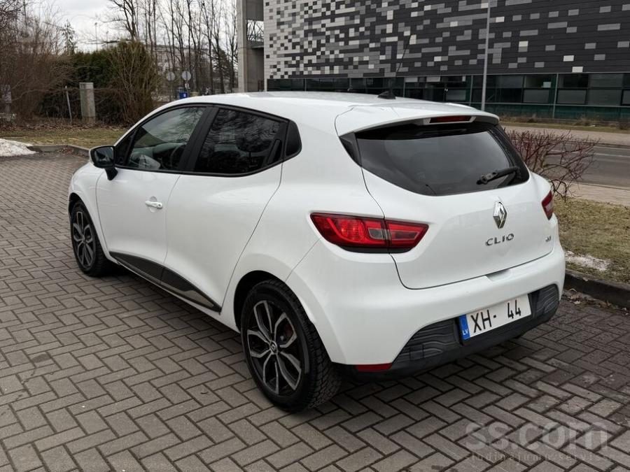 Balts Renault Clio 2013 Dobele, ar dzinēja tilpumu 1.50 L un nobraukumu 197 tūkst. km par 4750 €, foto 6 vietnē AUTOMOTO.COM.LV