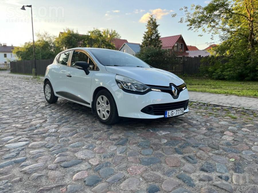 White Renault Clio 2013 in Jelgava, with an engine capacity of 1.50 L and mileage of 156 thousand km for 4199 €, photo 3 on AUTOMOTO.COM.LV